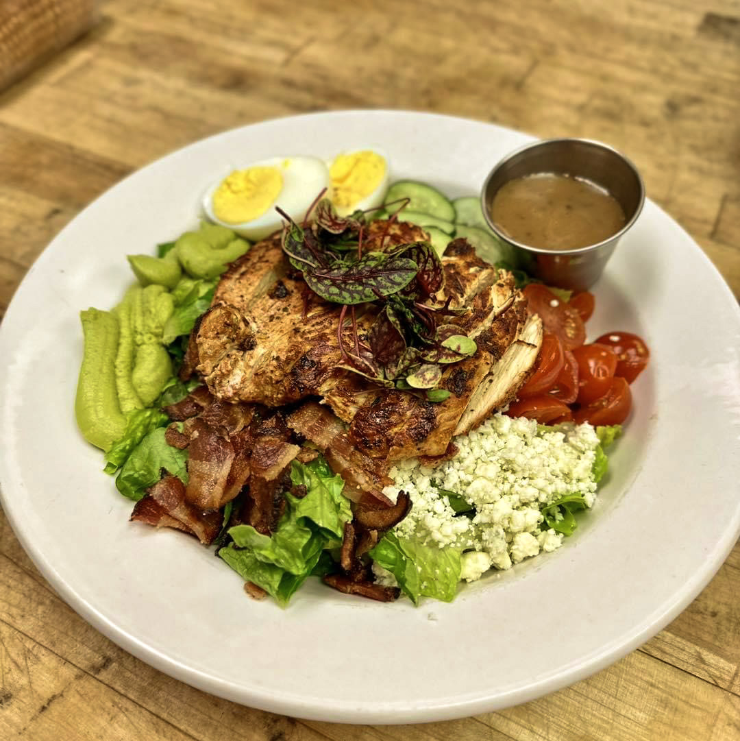 Dining on the Lewis River - Lewis River Golf Course